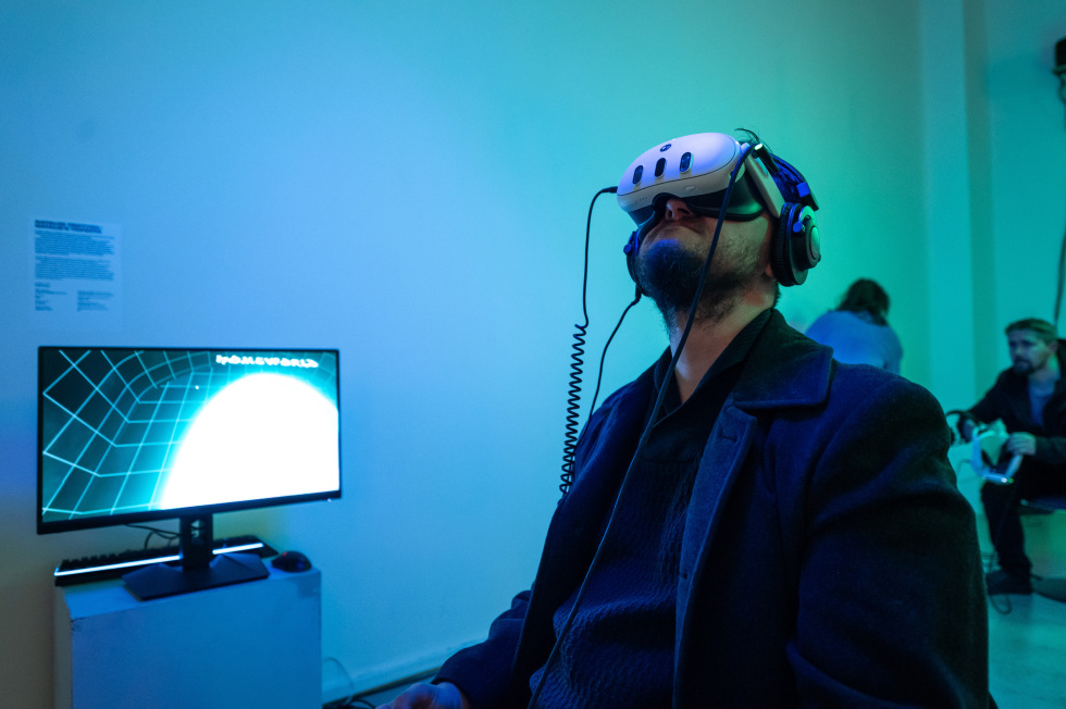 DOX – ART*VR: More-than-Human Perspectives